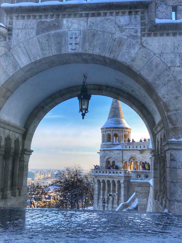 Ultimate Packing Guide for a Winter Getaway in Budapest – The Roaming Rebel